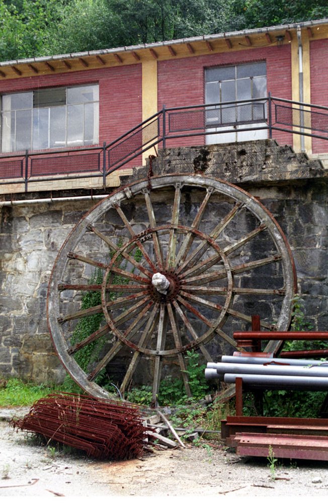 Cuatro poleas y un solo castillete MTI Blog