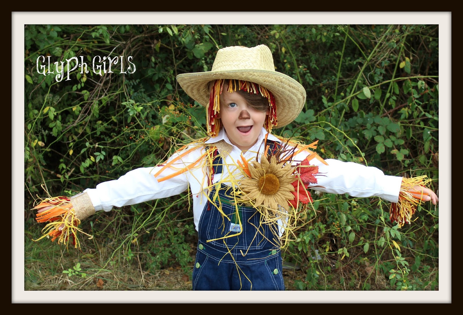 Glyph Girls: Scarecrow Fun