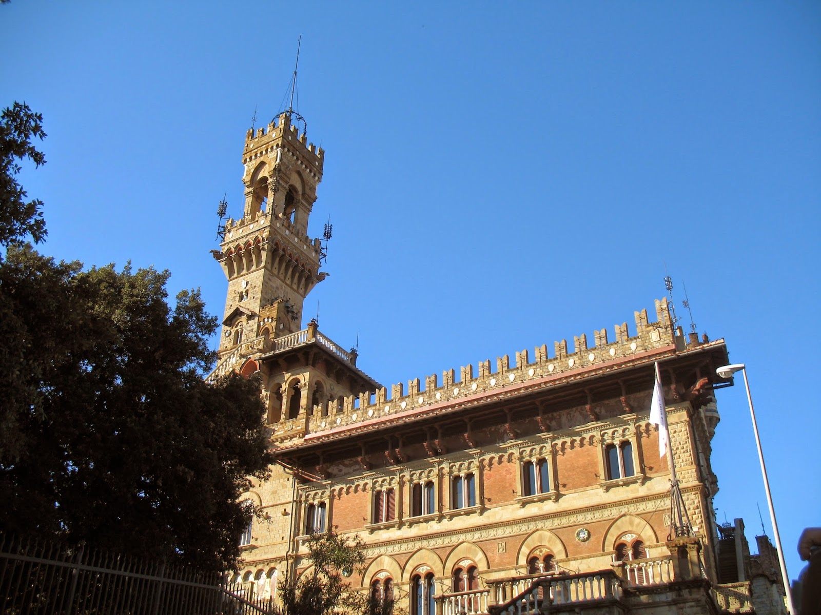 Blog de Roberto Paneque: Arquitectura regionalista en Martín Villa-Laraña