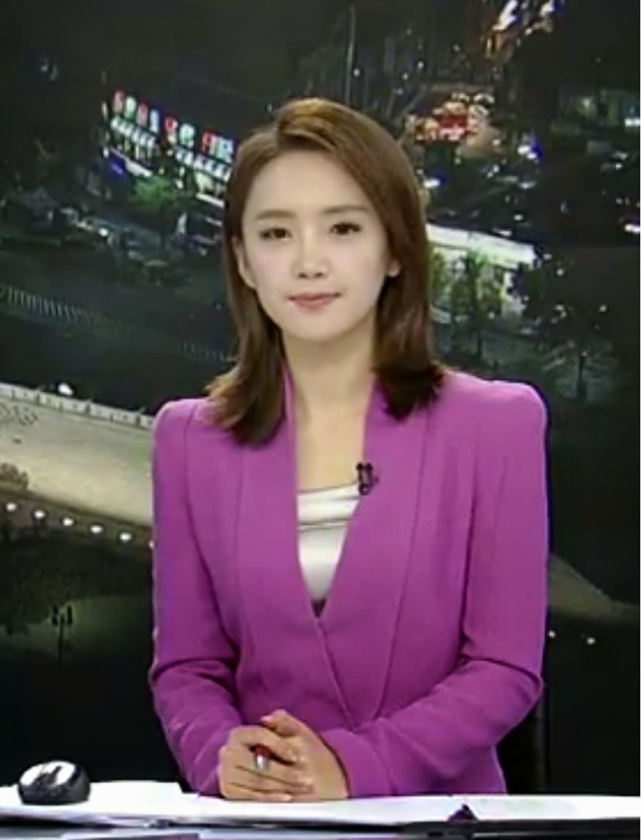 연예패션: ytn 이진주 아나운서 얼굴 자체가 스마트해 보임