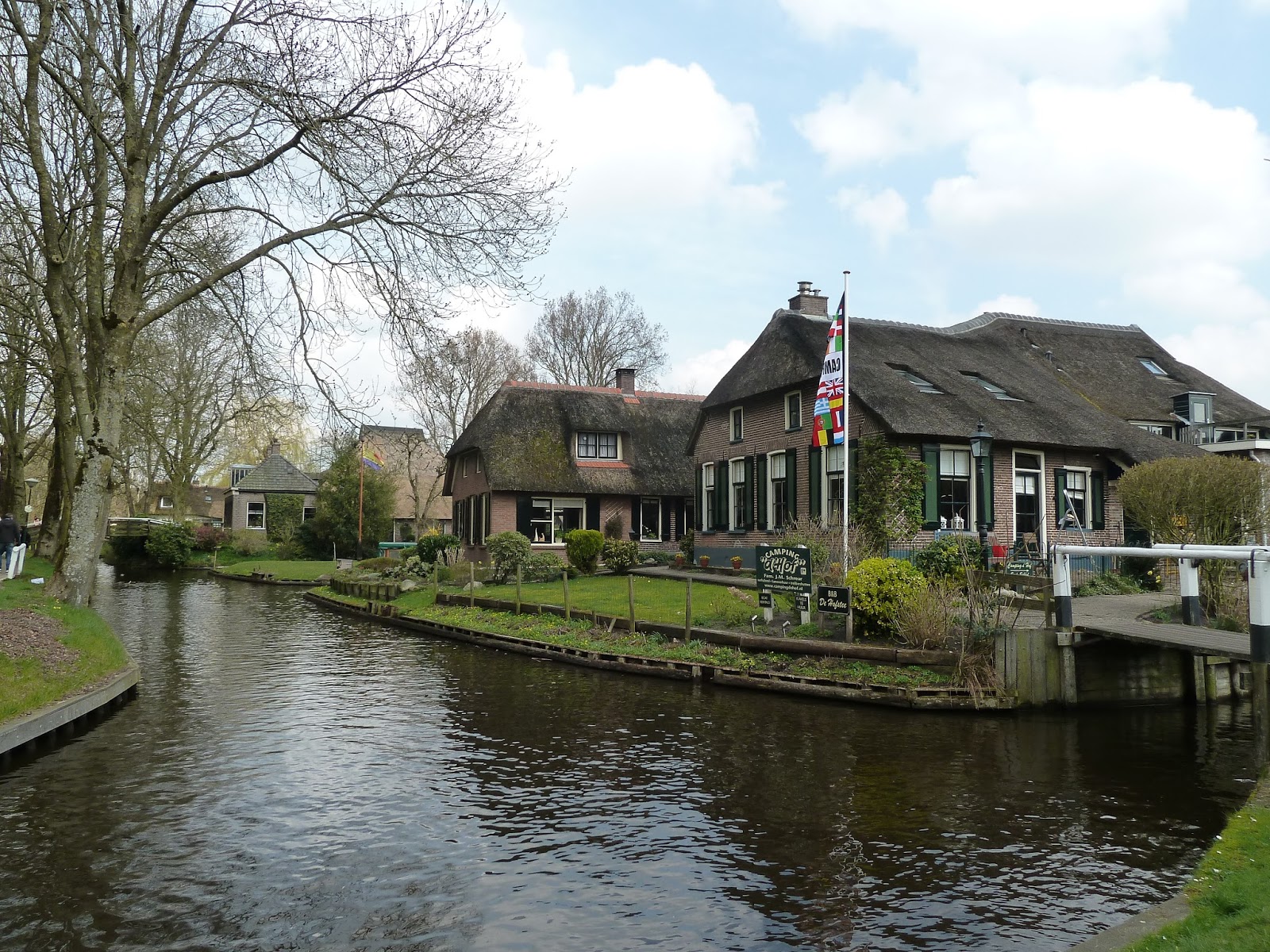 Dunia Geografi-Q: DESKRIPSI NEGARA KINCIR ANGIN BELANDA (NETHERLAND)