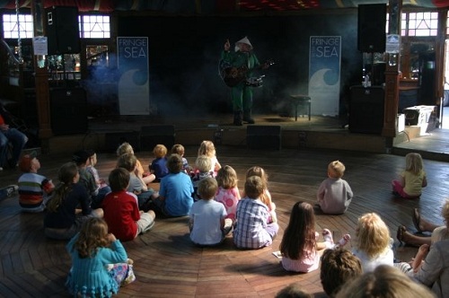 A SAFE MOORING: Fringe by the Sea: Hello Mr Boom!