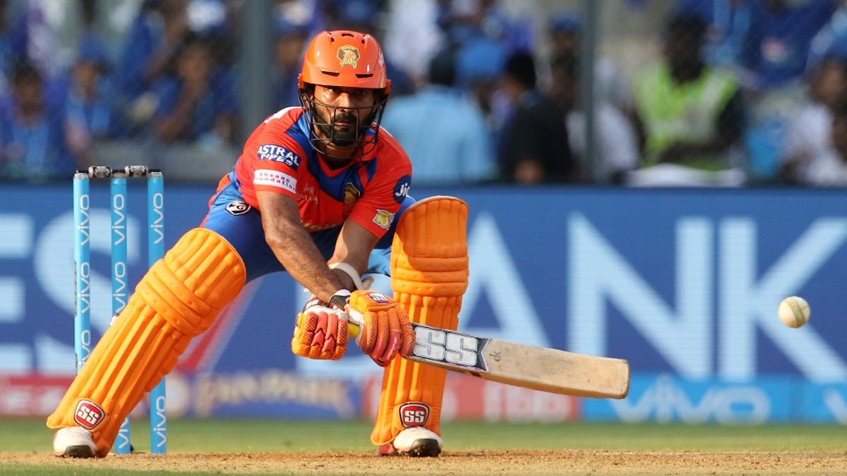 Dinesh Karthik HD Images, Photos And Wallpaper Gallery