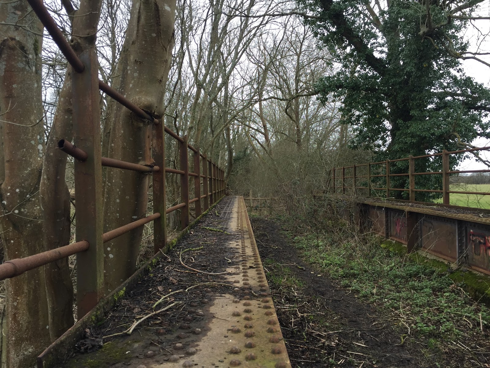 Trackbed Walkers: Rother valley railway . URBAN INVESTIGATION into ...