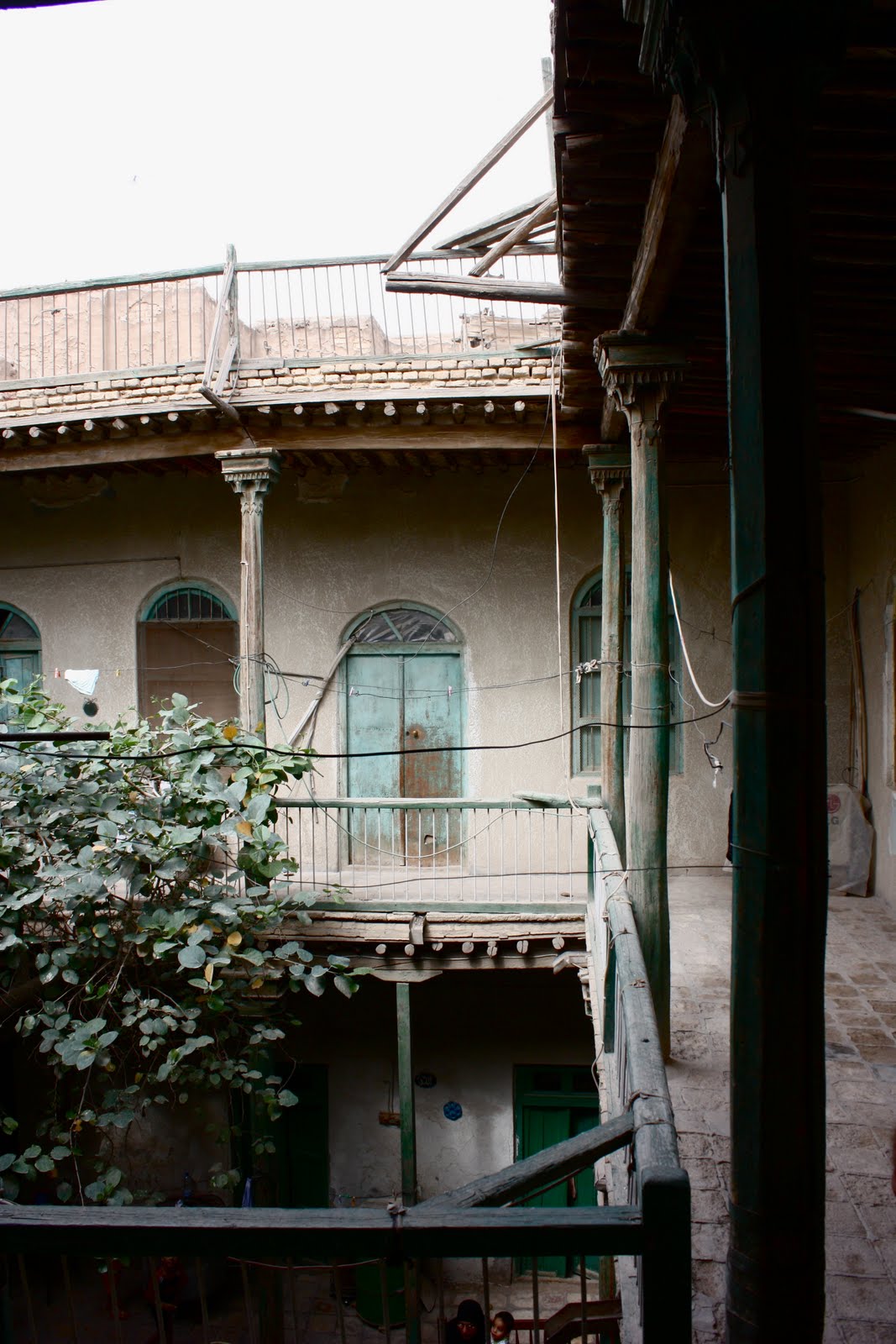 love and [fash]ism.: vernacular iraqi housing