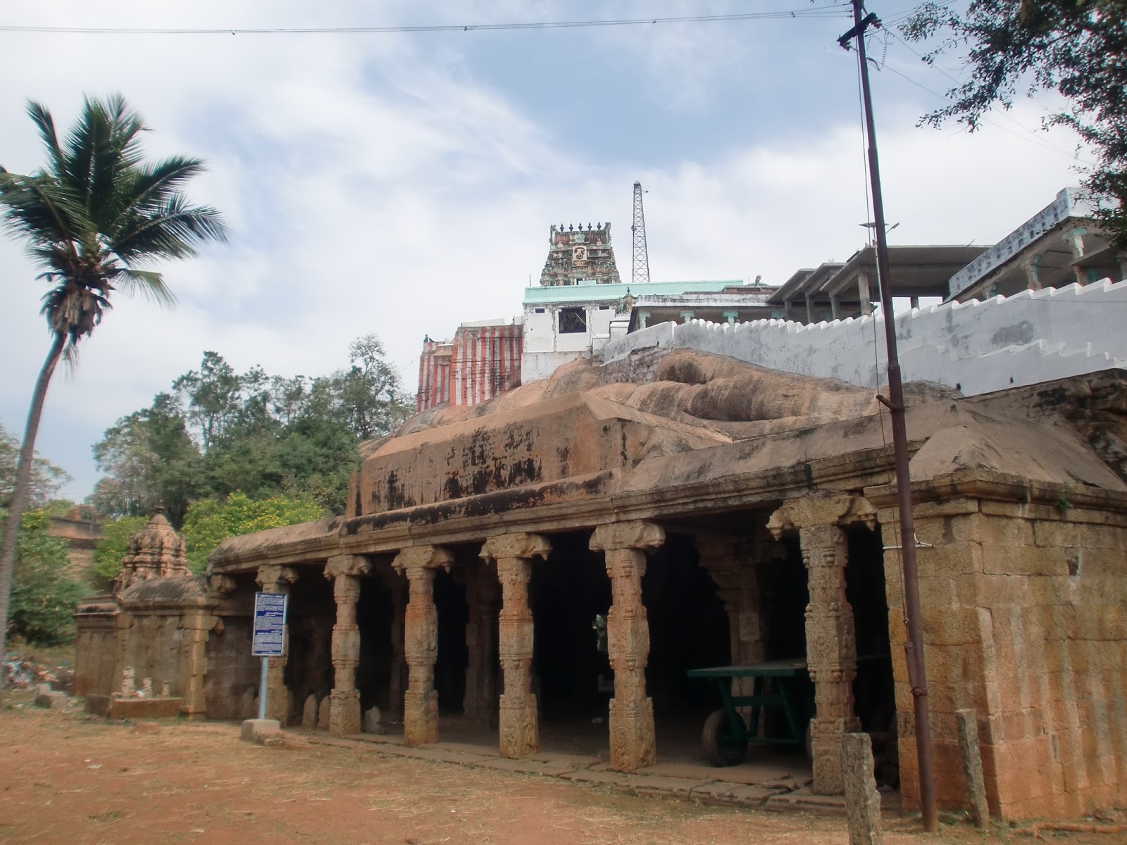 Tamilnadu Tourism: Shanmughanathar Temple, Kunnakudi, Karaikudi, Sivaganga