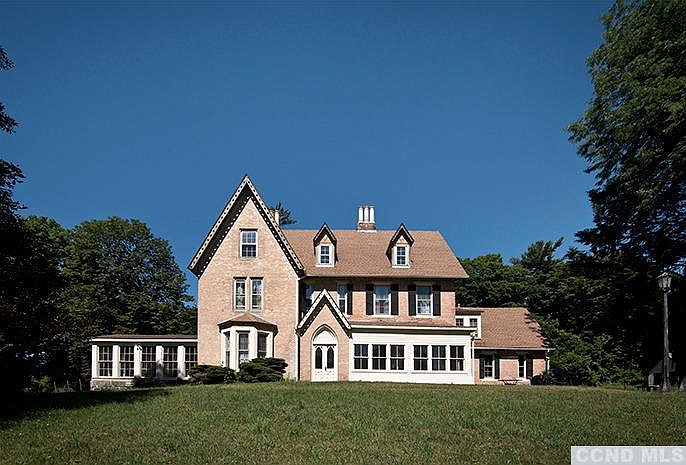 Sweet House Dreams: Fitch Mansion, 1850 Gothic in Coxsackie, New York