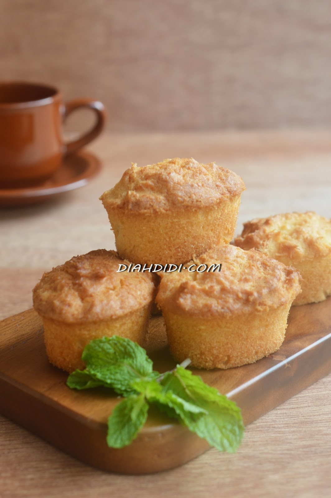 Diah Didi's Kitchen: Bolu Kelapa