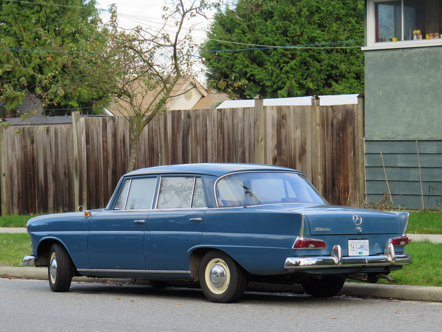 Old Parked Cars Vancouver: 1963 Mercedes Benz 190D