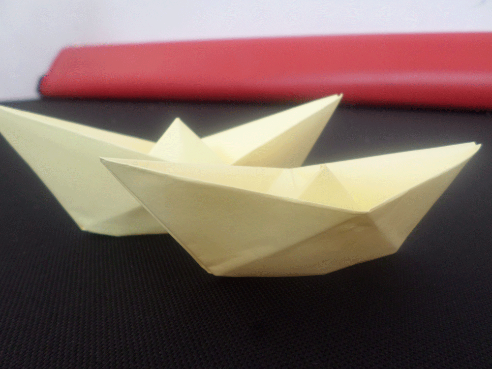 Montanha Azul: Barquinho de Origami