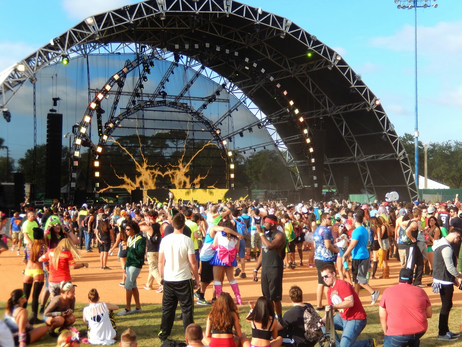 Save Pleasure Island Blog: EDC Main Stages Through The Years