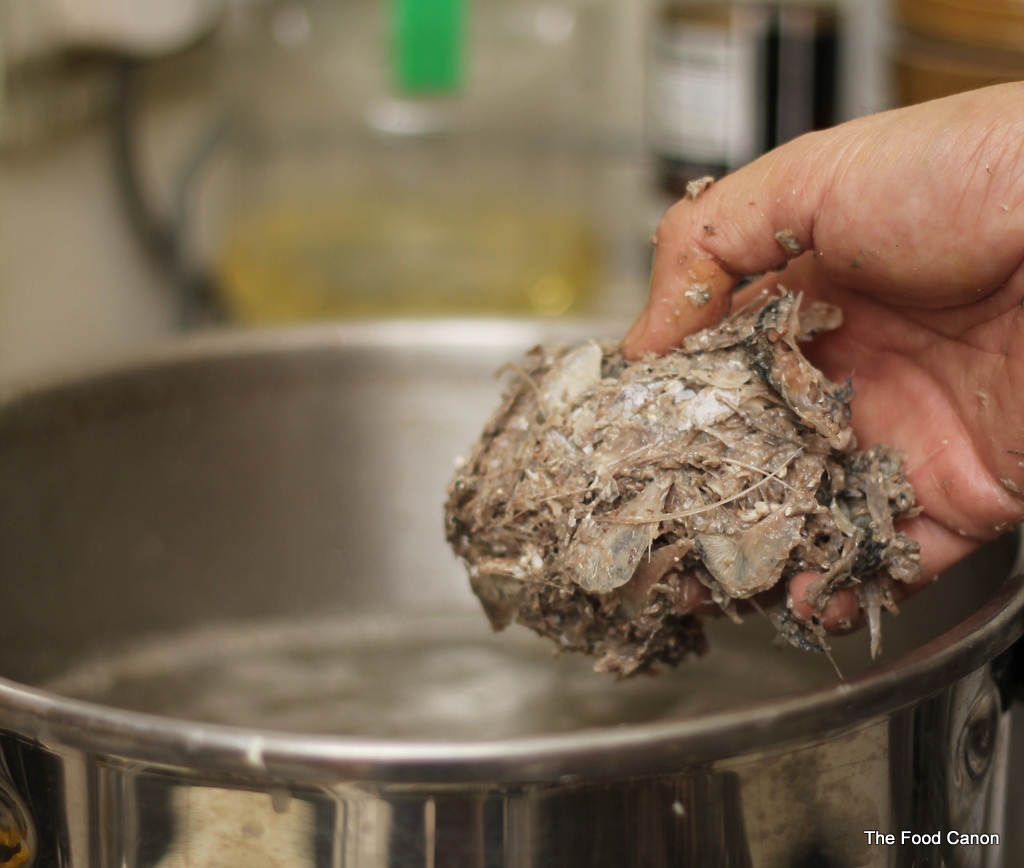 Auntie Ruby's Assam Laksa - 01 Preparing the Kembong Fish - The Food Canon