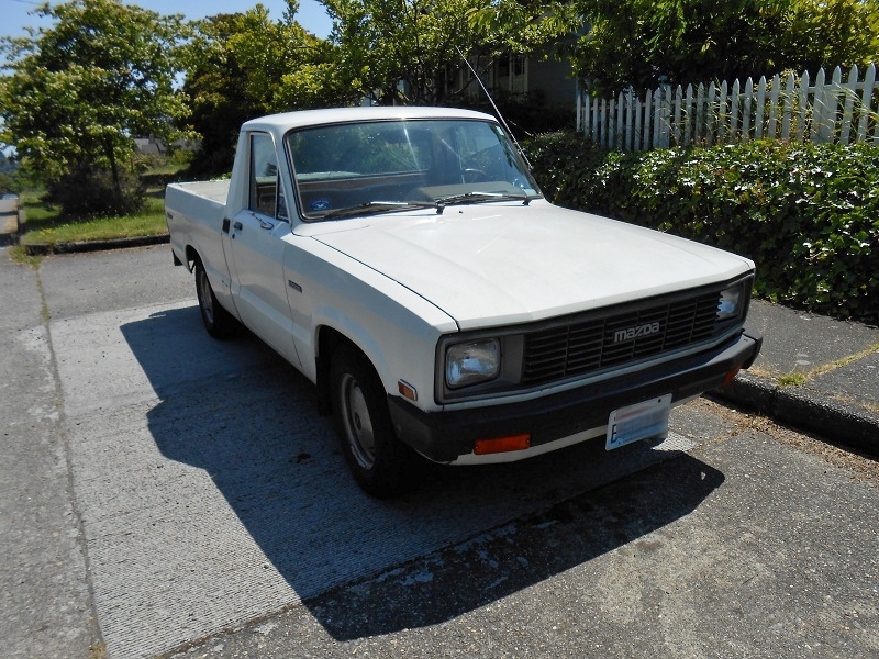 Seattle's Parked Cars: 1982 Mazda B2000 Sundowner