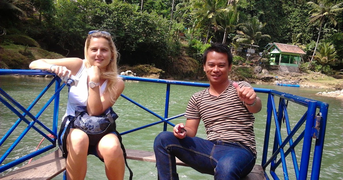 TOUR GUIDE PHOTOS: TULUS & Tourist from FRANCE