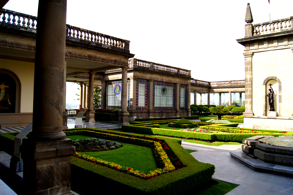 loveisspeed.......: Chapultepec Castle or Castillo de Chapultepec is ...