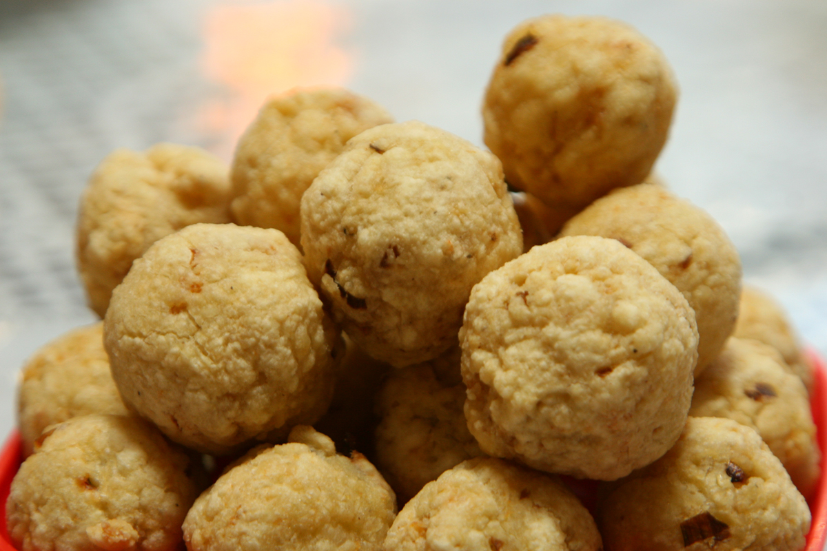 BAKSO (Meatballs) - INDONESIA ~ RESEP MAKANAN INDONESIA