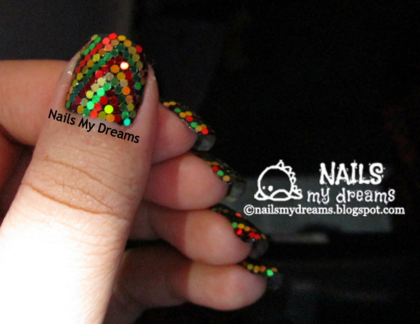 Nails My Dreams: Reggae/Christmas Inspired Glitter Placement Nail Art?...
