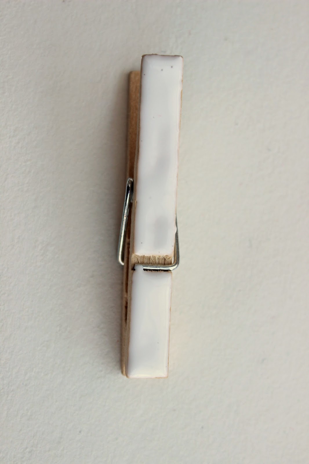 fizzi~jayne makes.... : Christmas Card String and Peg Tutorial....