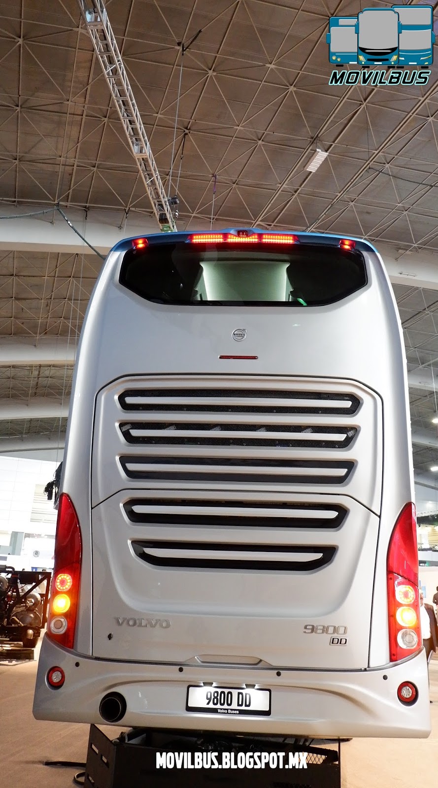 PRESENTAMOS EL NUEVO VOLVO 9800 DD.