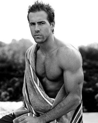 Ryan Reynolds Workout ~ How to build muscles