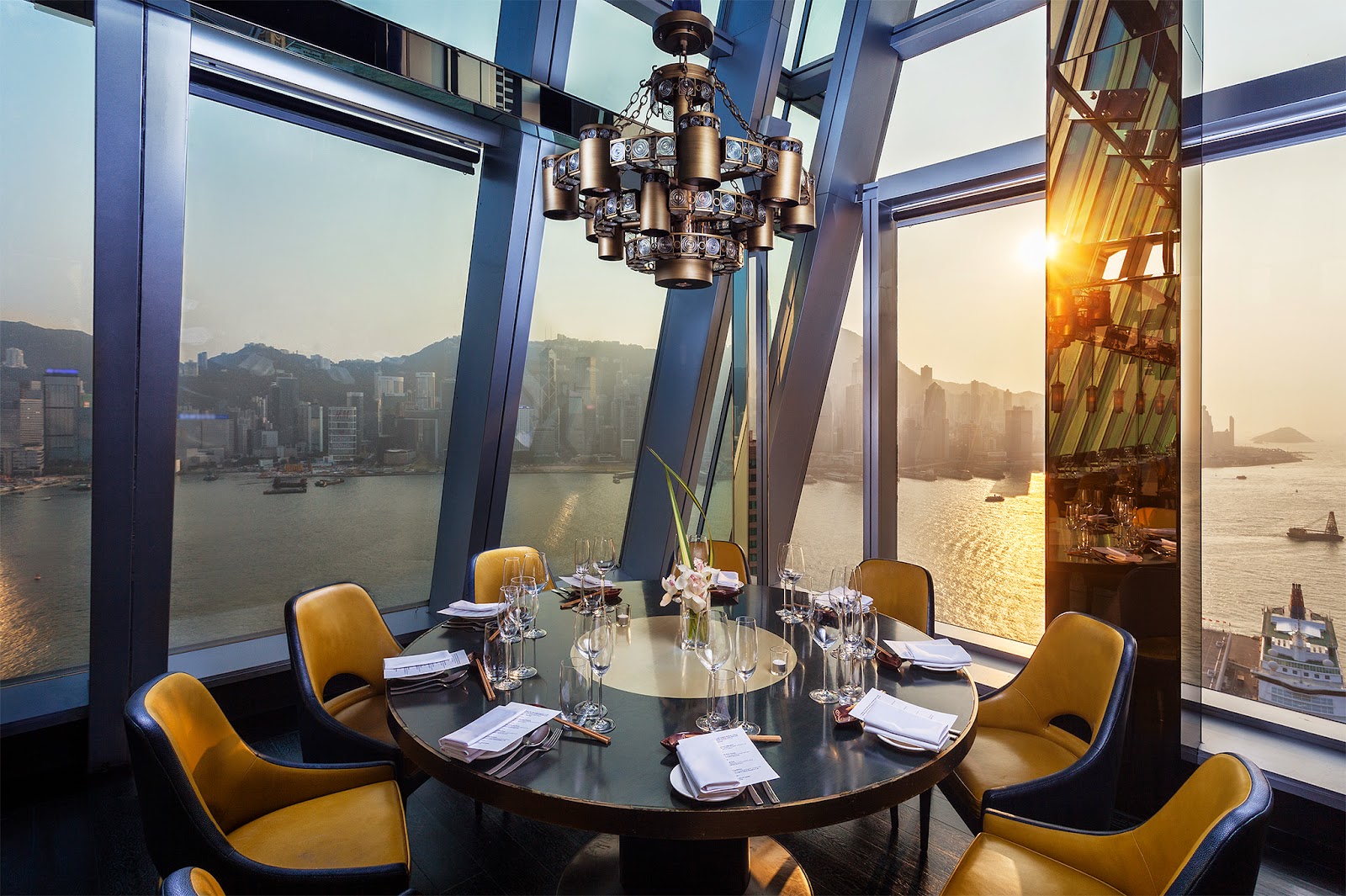 AQUA’S INFINITY CHAMPAGNE BRUNCH Tsim Sha Tsui Hong Kong – Hungry Hong Kong