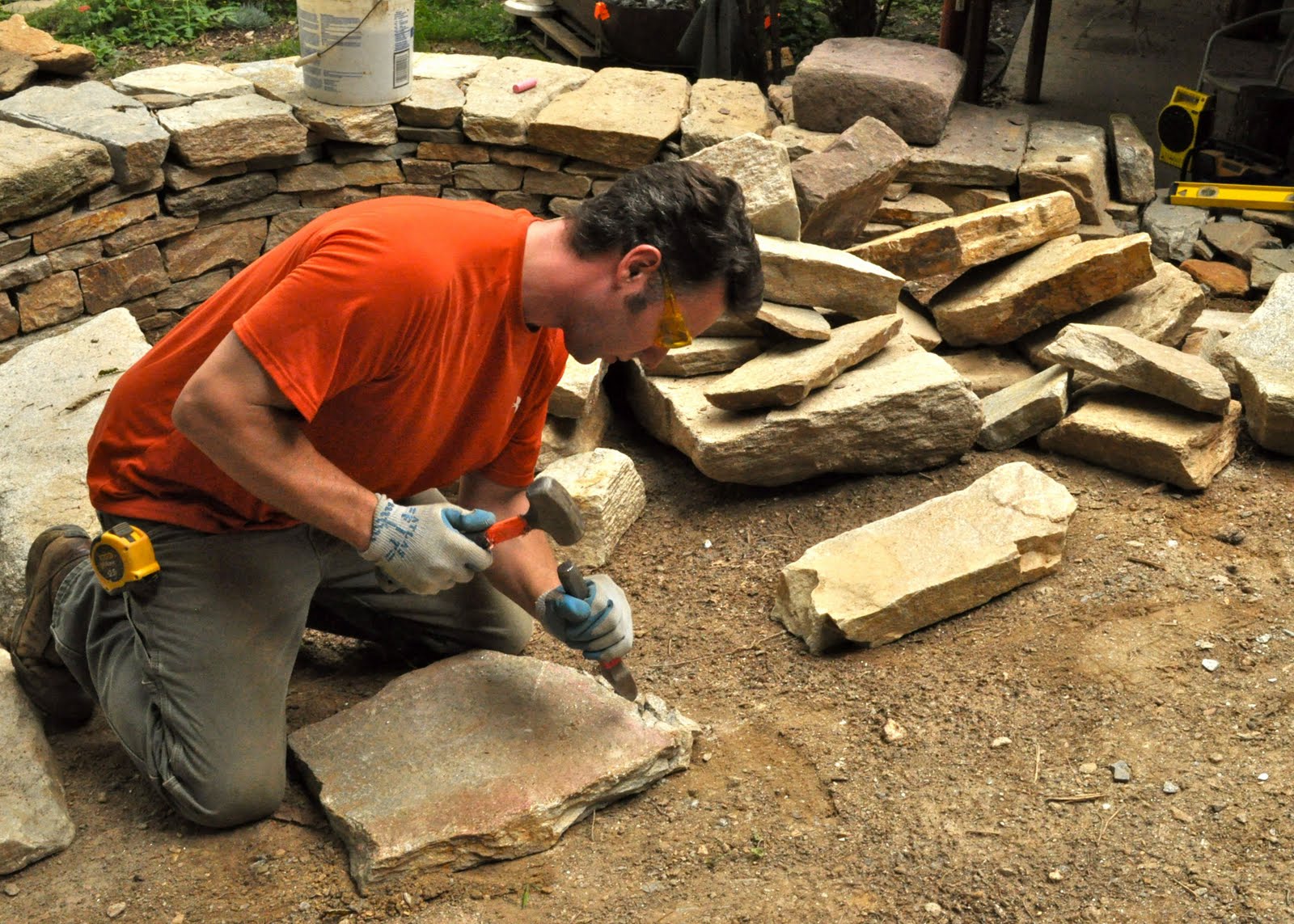 ROCKIN WALLS: Tool - Rocko Chisel