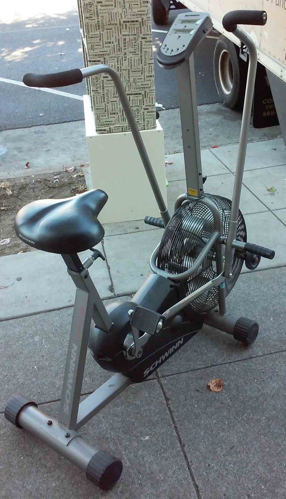 UHURU FURNITURE & COLLECTIBLES: SOLD *REDUCED* Schwinn Evolution Comp ...