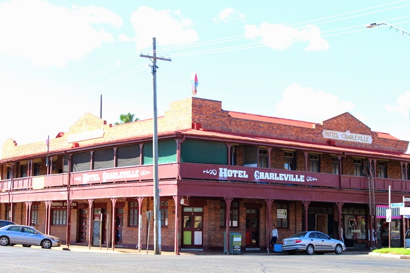Travelling Around Australia: White Cliffs Outback NSW to Charleville ...