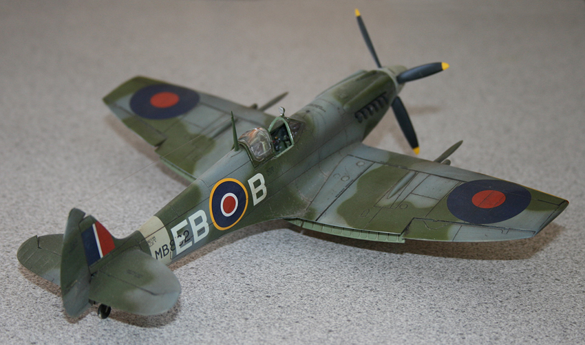 The Great Canadian Model Builders Web Page!: Dave Porter's Spitfire 12