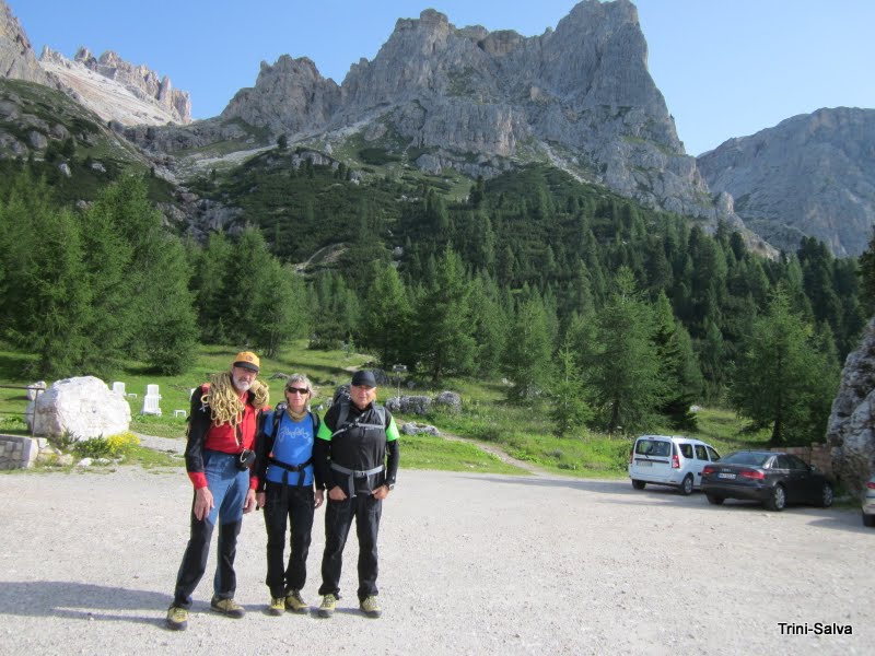 TRINI Y SALVA: Spigolo Alpini a la Pirámide del Col dei Bos, 2.400 m.