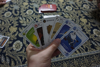 Hiew's Boardgame Blog: Exploding Kittens