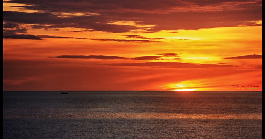 INDAHNYA SUNSET DI LAUT SAWU ~ STONE UP PHOTOGRAPHY