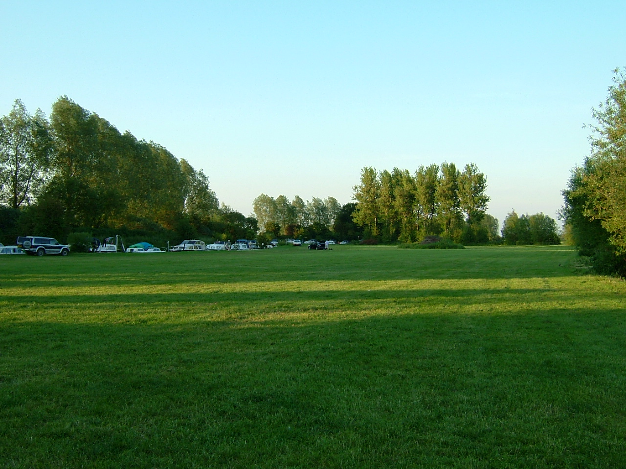 The 500 Go Caravanning: Radcot Bridge - aka Orc Island