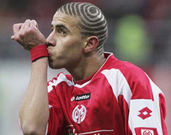 Mohamed Zidan Profile and Pictures/Images | Top sports players pictures