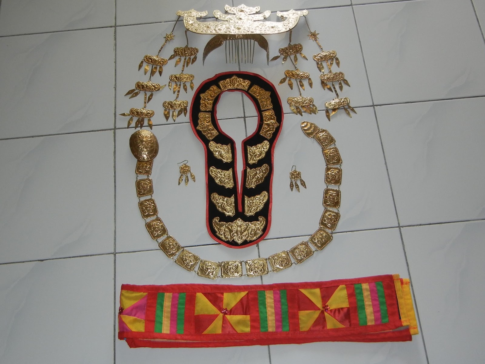 GELIGA KINABALU: SARIMPAK BAJAU SAMAH