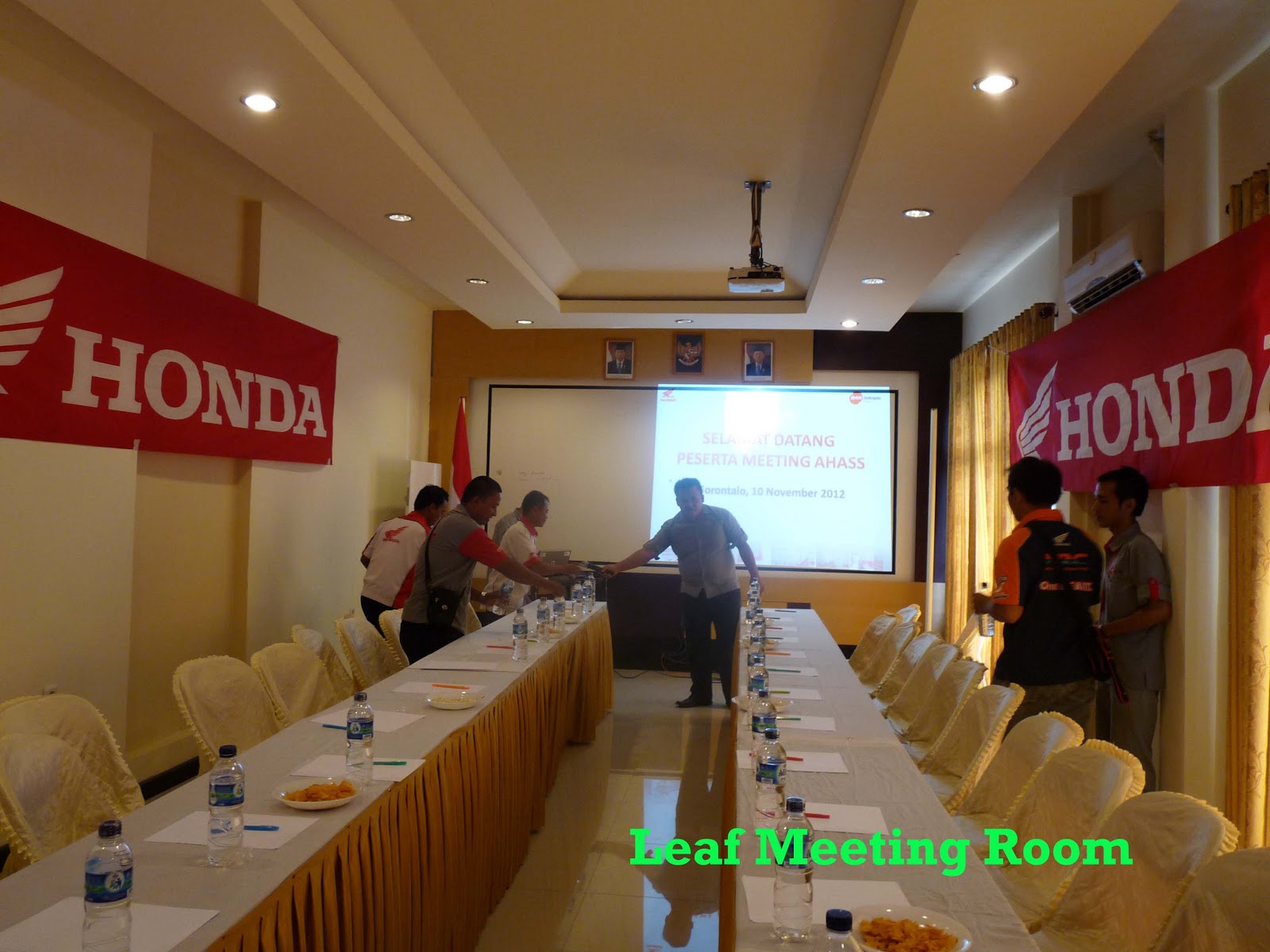 Hotel, Ruang Pertemuan, Gedung Pesta, Katering, Penyewaan Tenda: Ruang ...