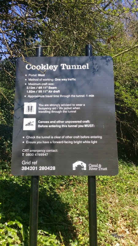 Lucy's Wednesday walks: Cookley to Wolverley along the Staffs and Worcs ...