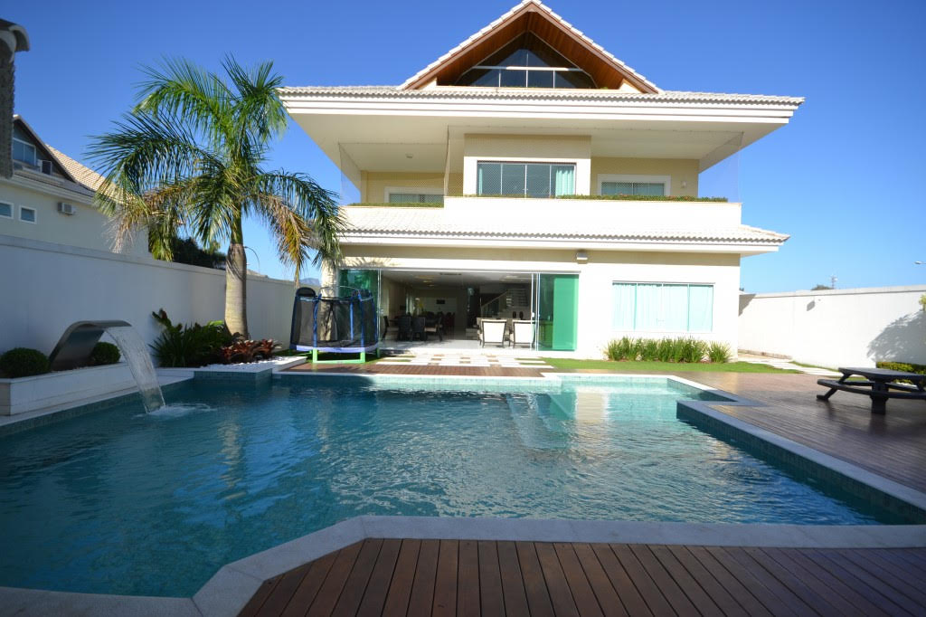 CONDOMÍNIO DEL LAGO