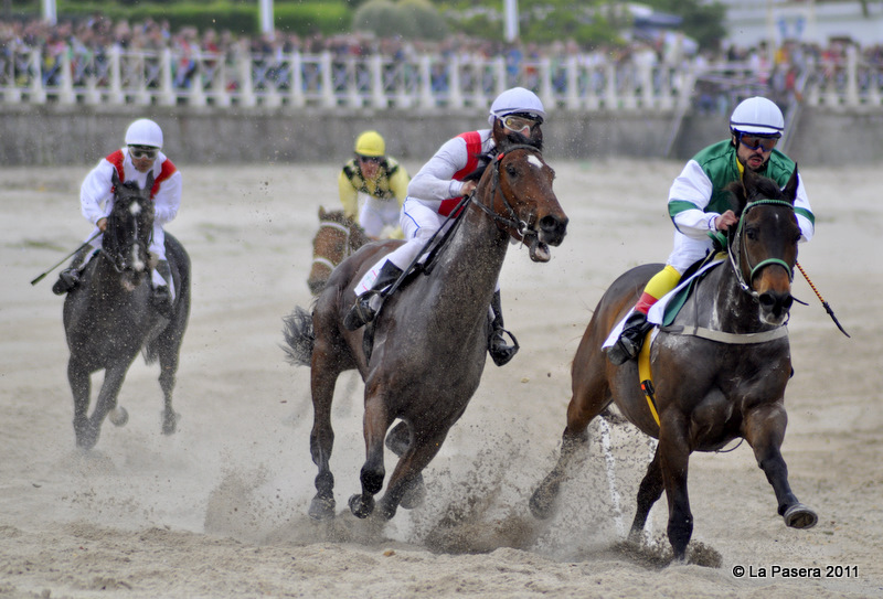 Tales from Toriello: Easter Horse Racing on the Beach