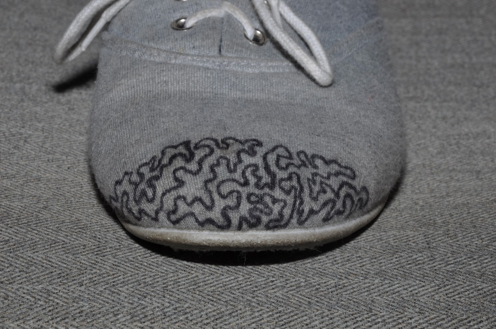 365 Days of DIY: Upcycling an Old Sad Pair of Shoes