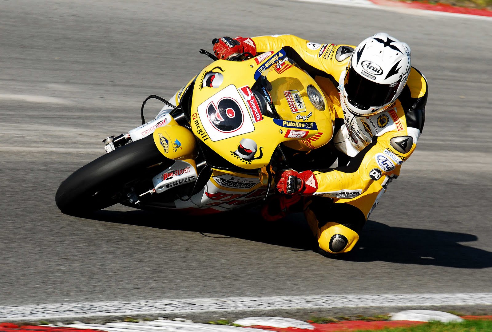 Racing Cafè: Guy Martin