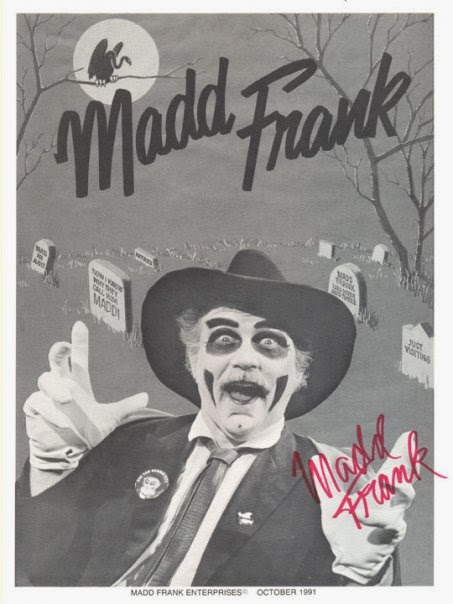 A Grave Interest: A Simply Spook-tacular Idea, Horror Fans