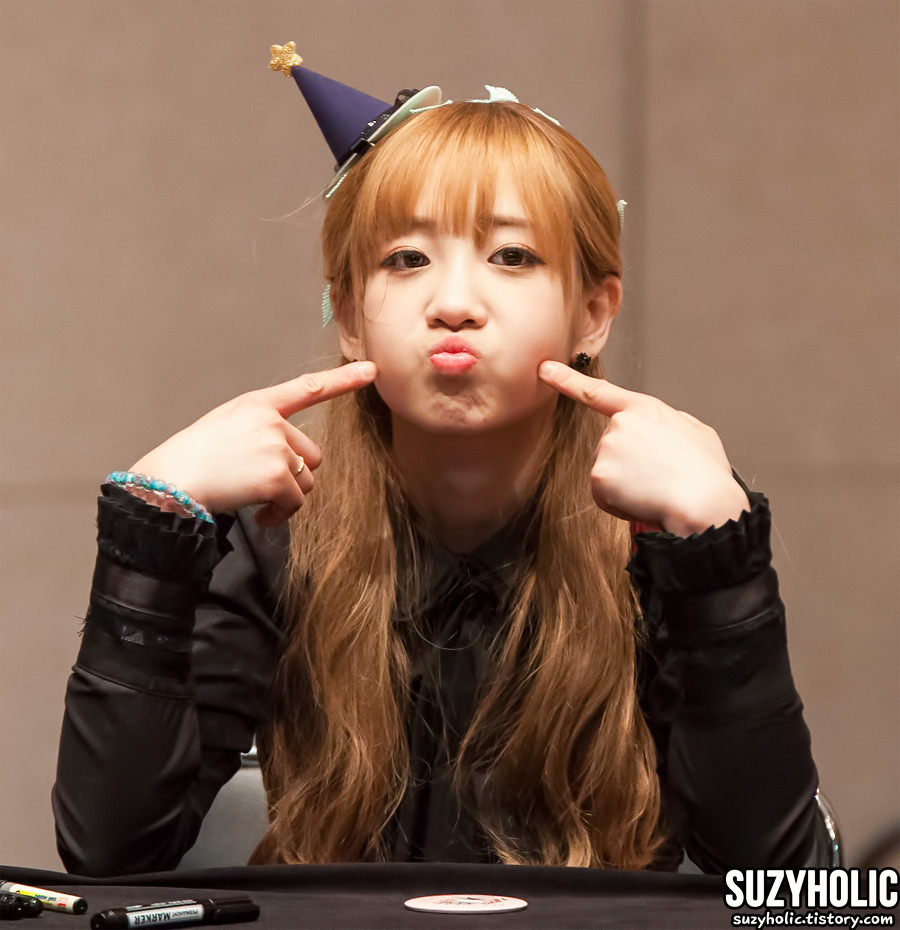 squish face: asian cheek squish