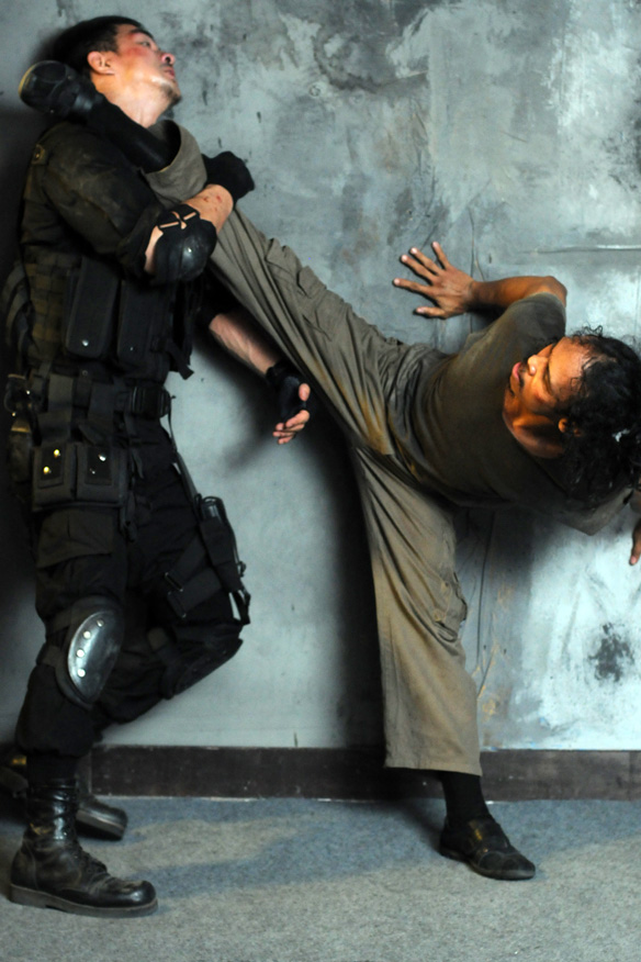 Dimitri Vorris: "THE RAID: REDEMPTION". A MUST-SEE ACTION THRILLER FROM ...
