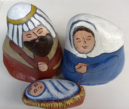 Painting Rock & Stone Animals, Nativity Sets & More: Unique Display ...