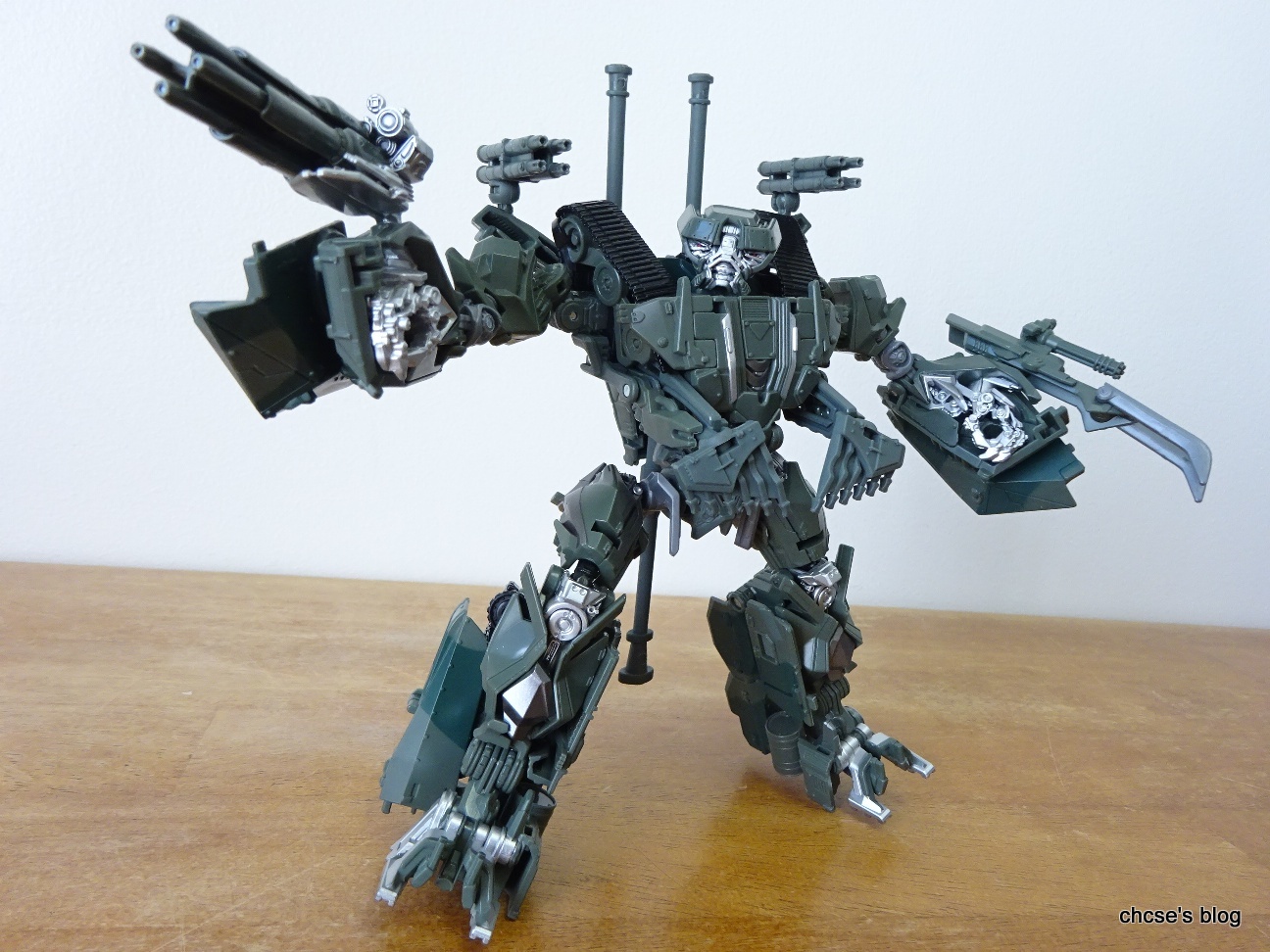 ChCse's blog: Toy Review: Transformers Generations Studio Series Brawl ...