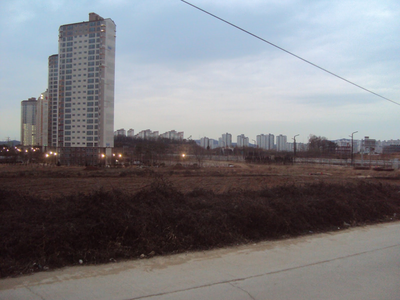 Changes in Pyeongtaek and Hyangnam: 변화(Change.變化.变化) - 향남부영아파트