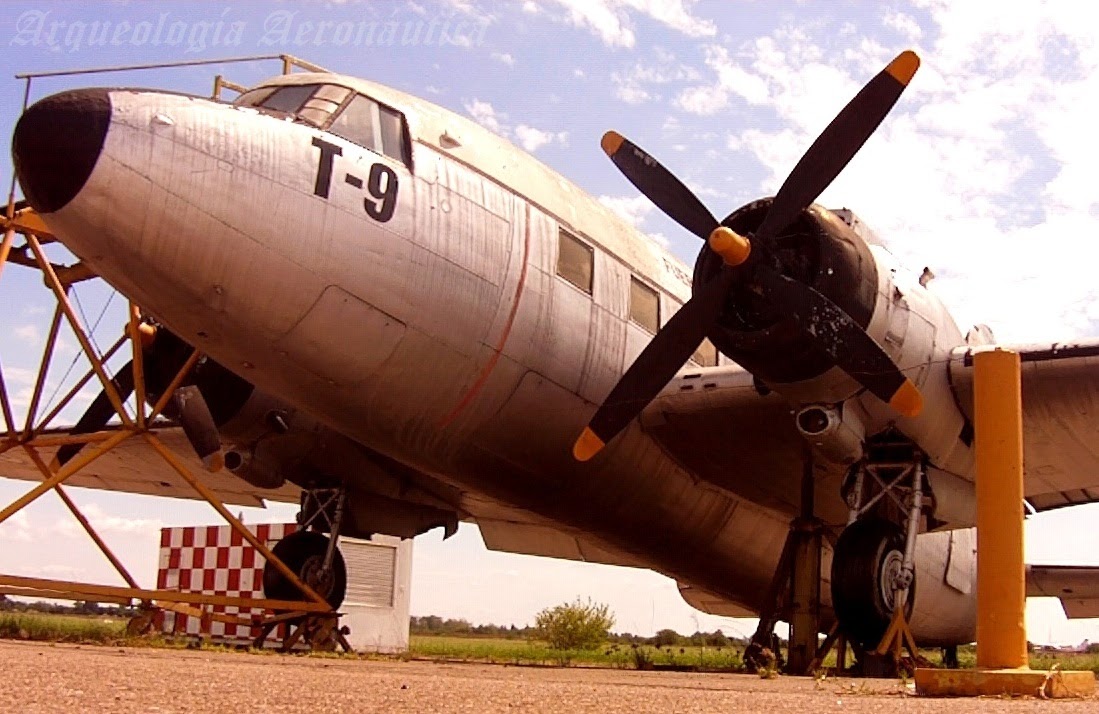Arqueologia Aeronautica: VICKERS VC.1-615 Viking 1B – Matr. T-9 – Morón