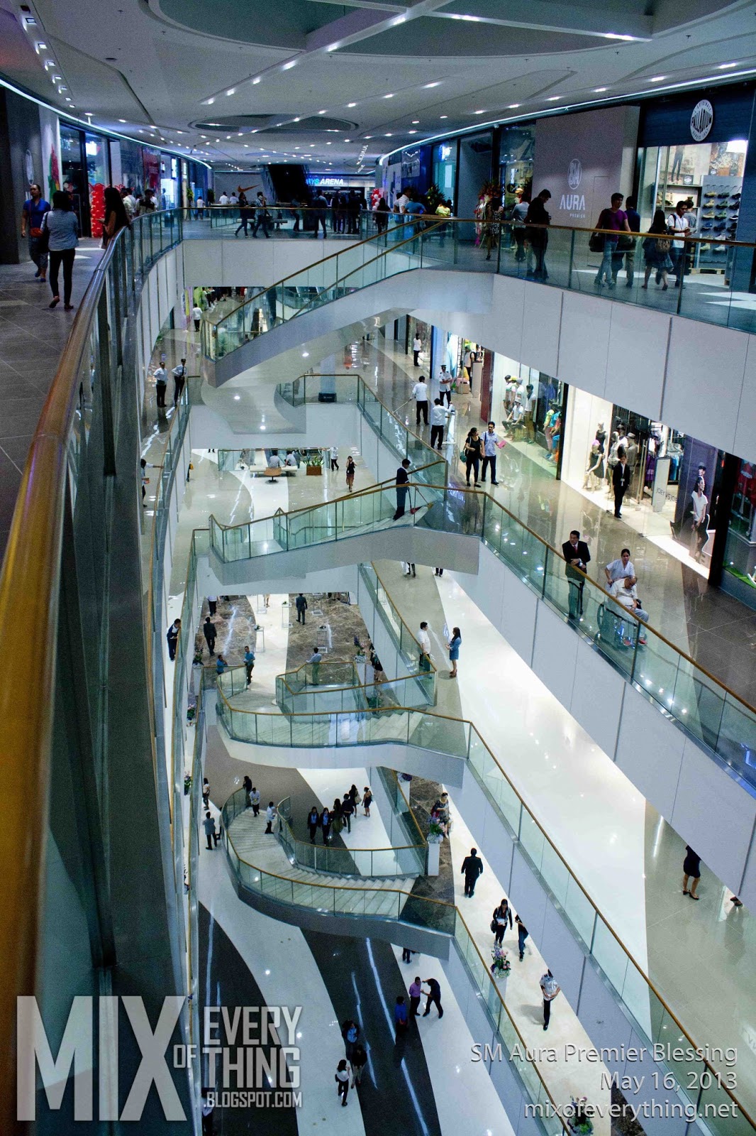 My Photo Tour at SM Aura Premiere Opening - Blog for Tech & Lifestyle