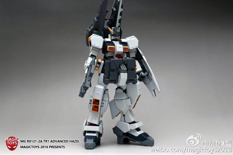 Magic Toys: 1/100 RX-121-2A Gundam TR-1 [Advanced Hazel]